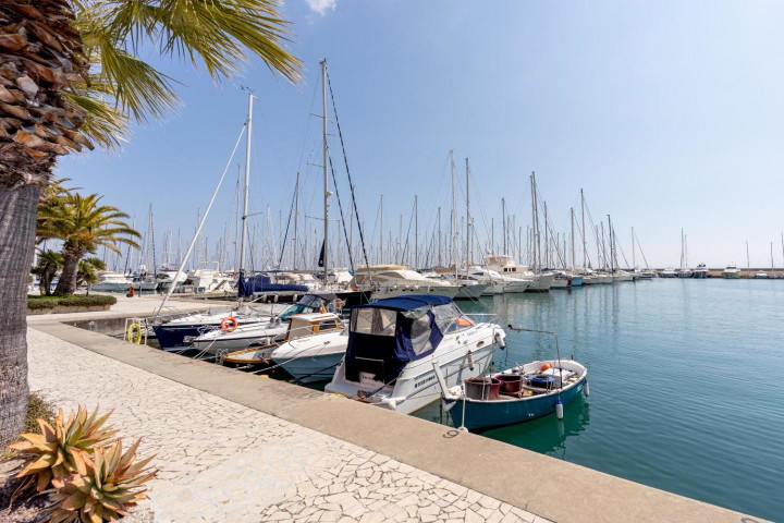 Guesthost - Aregai Marina Exclusive Seaside Apartments - Ligurien