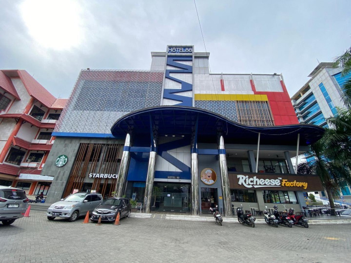 Hotel 88 Banjarmasin By Wh - Banjarmasin