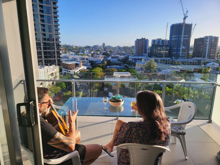 Central Apartment With All The Comforts Of Home - Brisbane