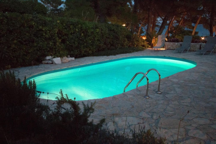 Stunning Bol Villa 4 Bedrooms Villa Zlatni Rat Stunning Location - Stari Grad