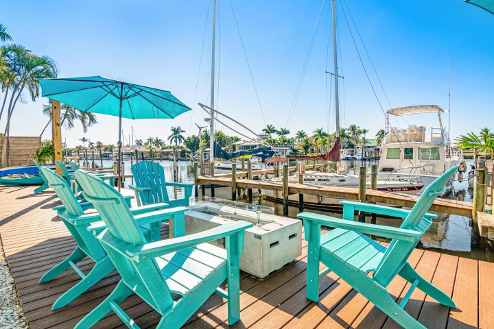 Latitude 26 Waterfront Boutique Resort - Fort Myers Beach - Fort Myers, FL