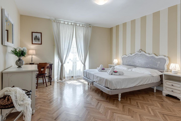 Flora - Sweet Dreams In Florence - Florenz
