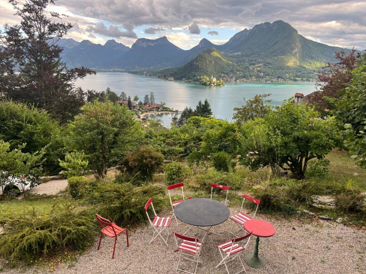 Chalet Avec Vue Splendide Sur Le Lac D'annecy - Annecy