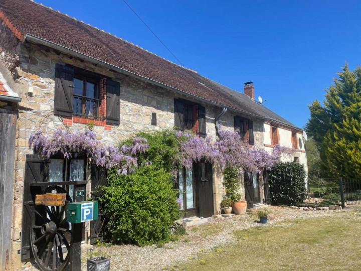 Les Gites De Montinazeau - 3 Adjoining Gites Set In Quiet And Beautiful Countryside - Limousin