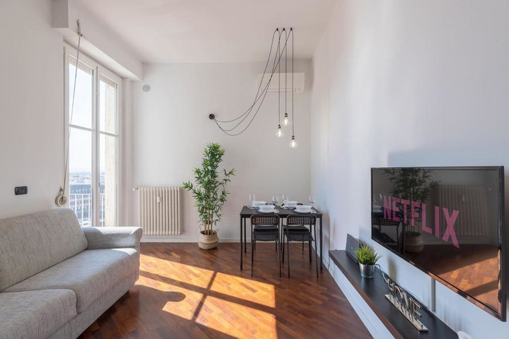 Ale Apartment Castello Imperatore -Parking Disponibile- - Prato