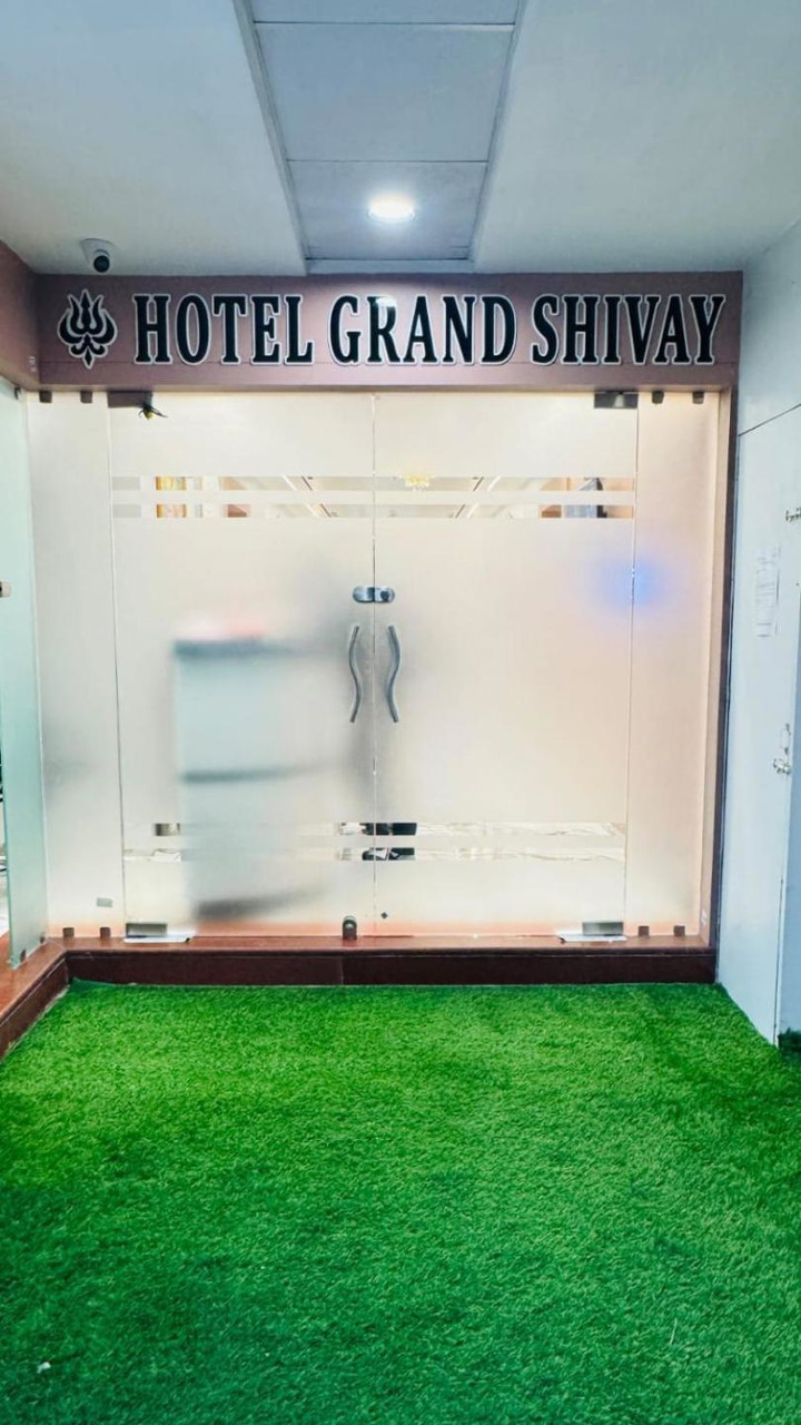 Hotel Grand Shivaay - Ahmedabad