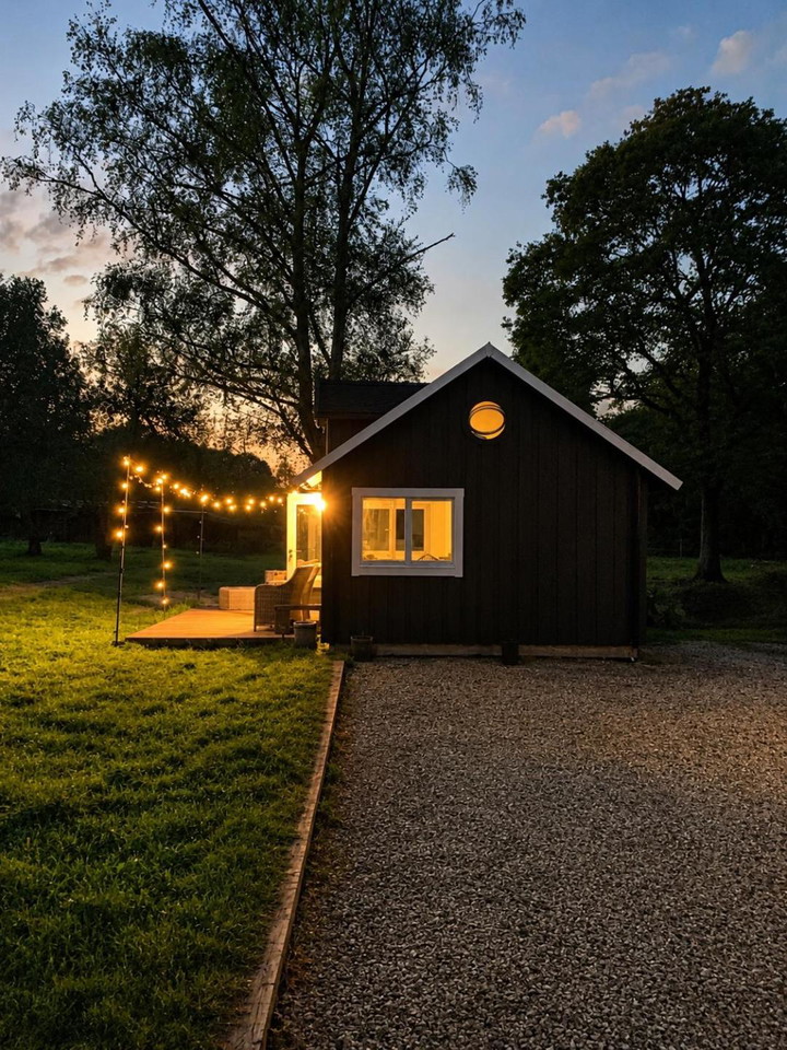 Scandi Style Cabin In Large Garden Beautiful Views - Shere