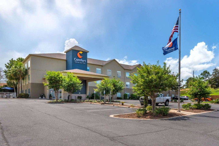 Comfort Inn & Suites Crestview South - United States