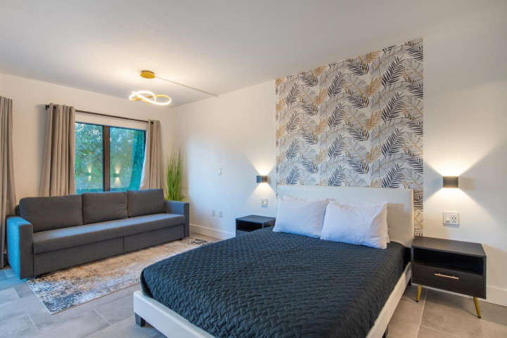 New - Remodeled Studio Close To Universal Studios - Ocoee, FL
