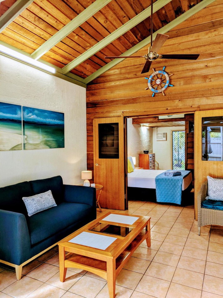 Island Leisure Resort - Townsville