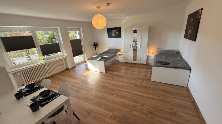 Gna03 - Sonniges Apartment Mit 5 Betten, Moderner Küche, Balkon & Parkplatz - Lüdenscheid