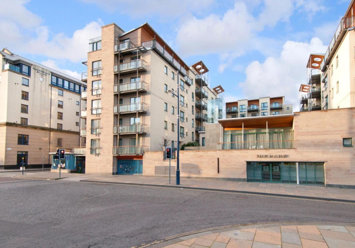 Holyrood Road Park Apartments - 379 - Edinburgh