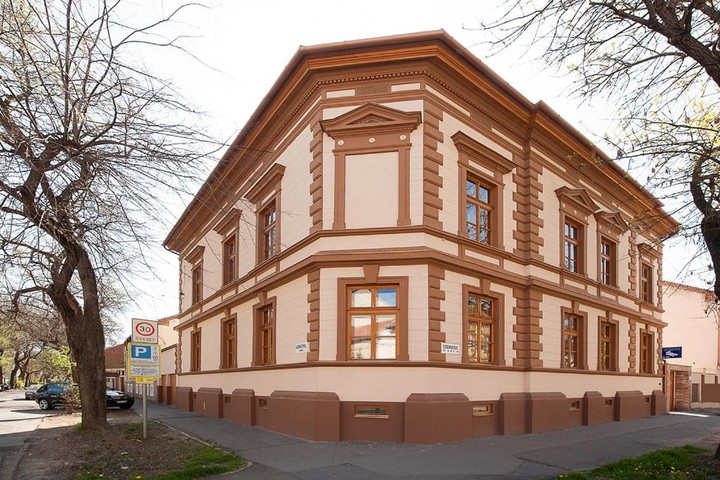 Csanabella House - Szeged