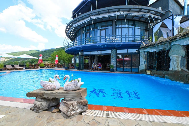 New York G Hotel Dajt Tirana - Arnavutluk