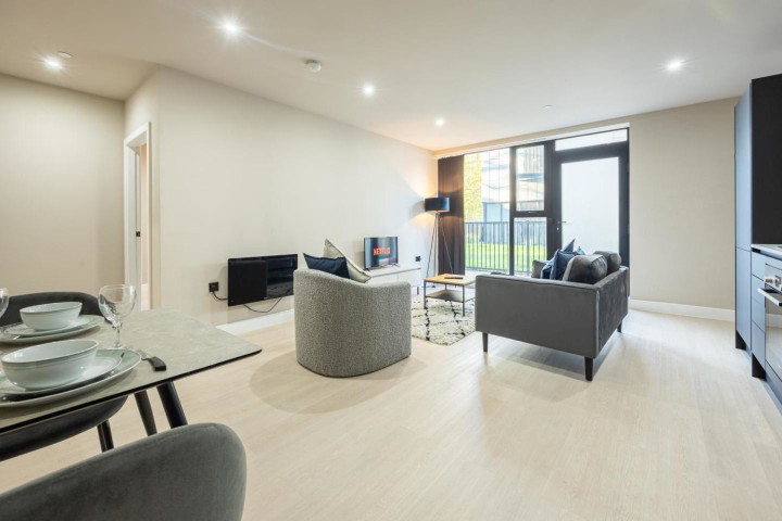 Modern 1 Bed Apt Near Birmingham Airport & Nec - Solihull
