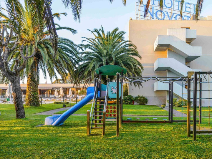 Hotel Ibis Porto Gaia - Madalena