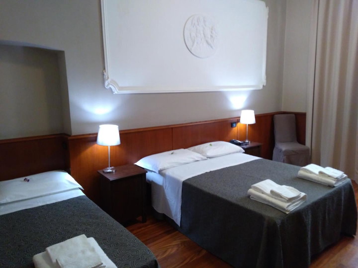 Hnn Luxury Suites - Genoa