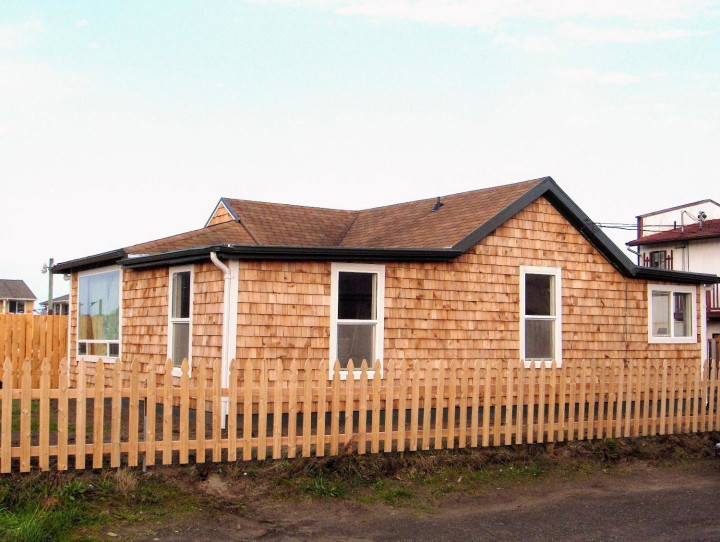 Historic 1920s Cabin - Long Beach, WA