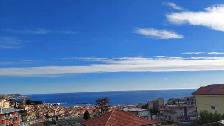 La Casa Di Ermes - Ampio Luminoso Appartamento A Tre Minuti Dal Centro - San Remo