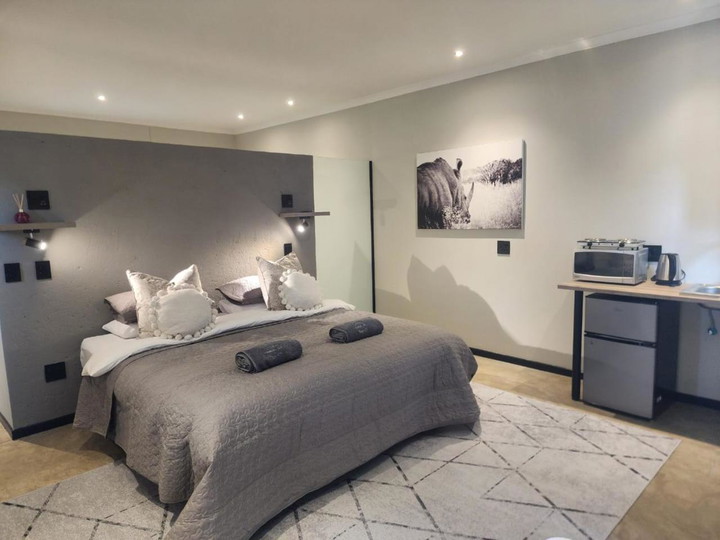 Charlen's Rest - Windhoek