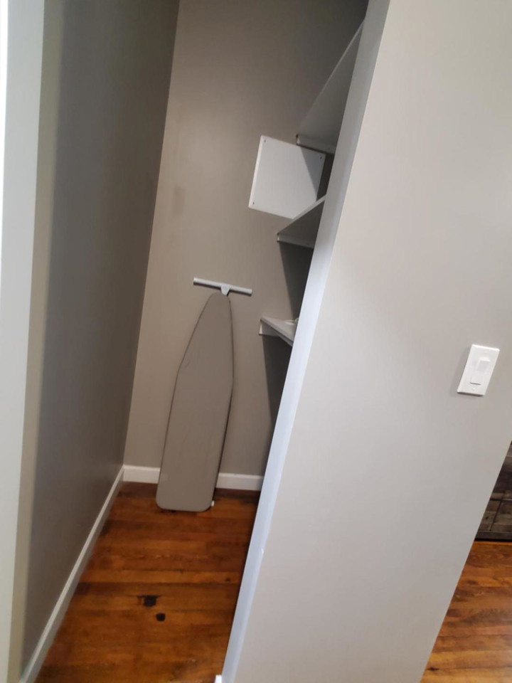 Trendy Midtown Loft - Cleveland, OH