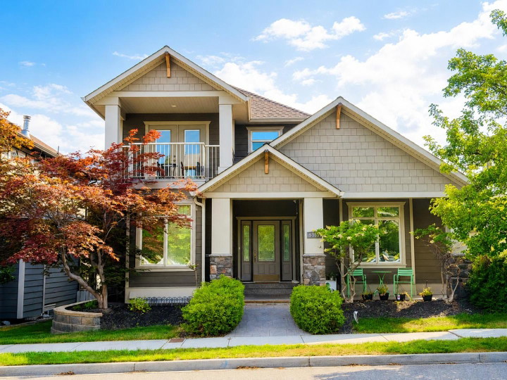 2 Bedroom And 2 Bathroom With Private Entrance In Kelowna - West Kelowna