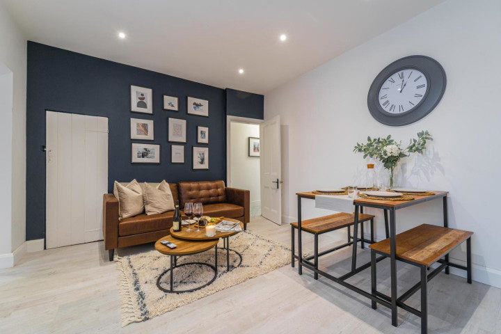 South View - 3 Bed Modern Chester House - Close To City Centre - Chester