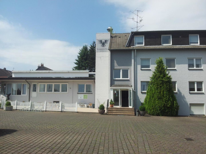Hotel Schwarzer Adler - Duisburg