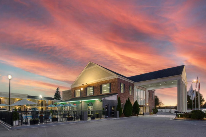 Best Western Hendersonville Inn - Hendersonville, NC