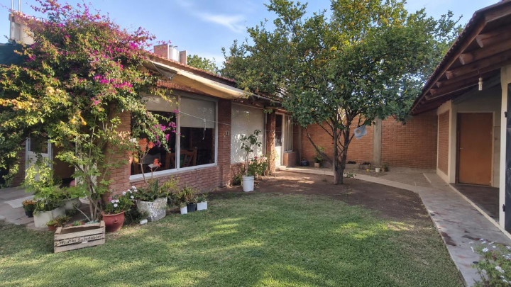 Casa Amplia Con Quincho - San Rafael