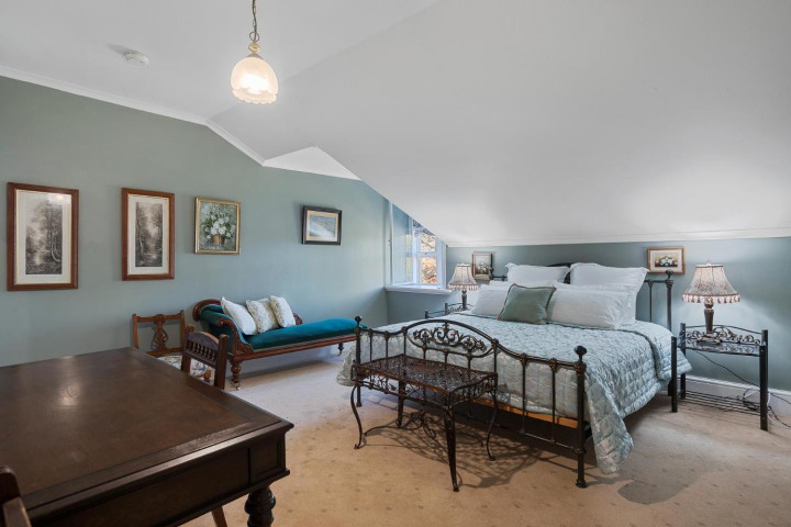 Rose Room, Franklin Lodge, Huon Valley - Hobart