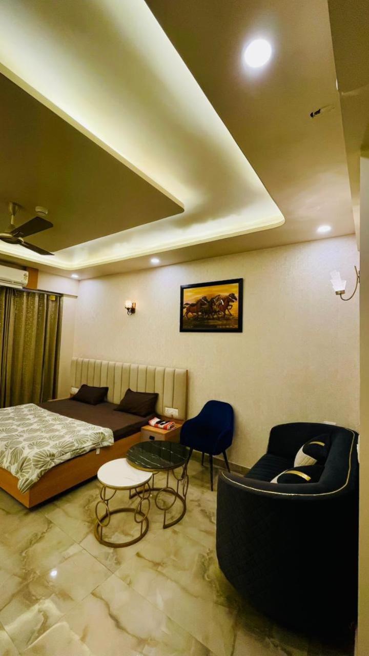 The Sunlight Studio - Noida