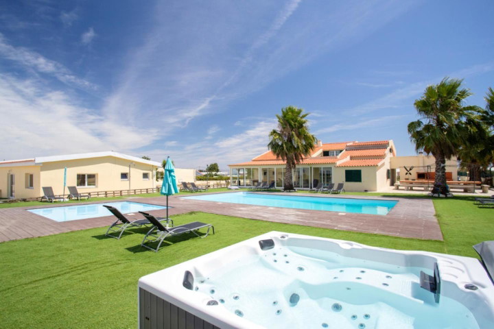 Spacious Villa In Palmela With Private Pool And Garden - Setúbal