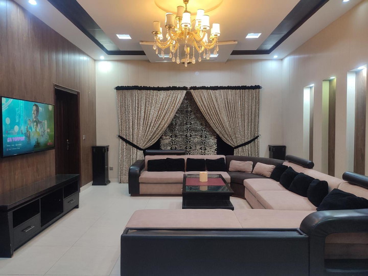 3br Comfortable Ground Floor Home Near Emporium Mall & Expo Center - Lahore
