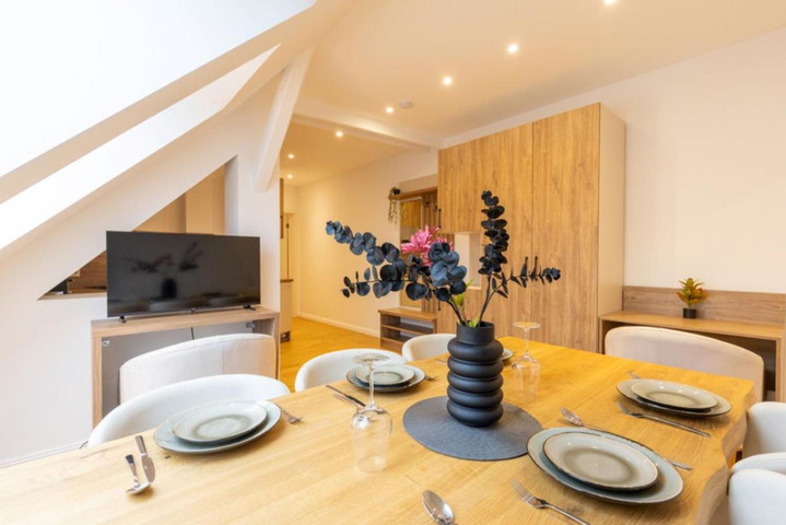 Modern Kudamm Luxury Home With 2 Kitches - Berlin