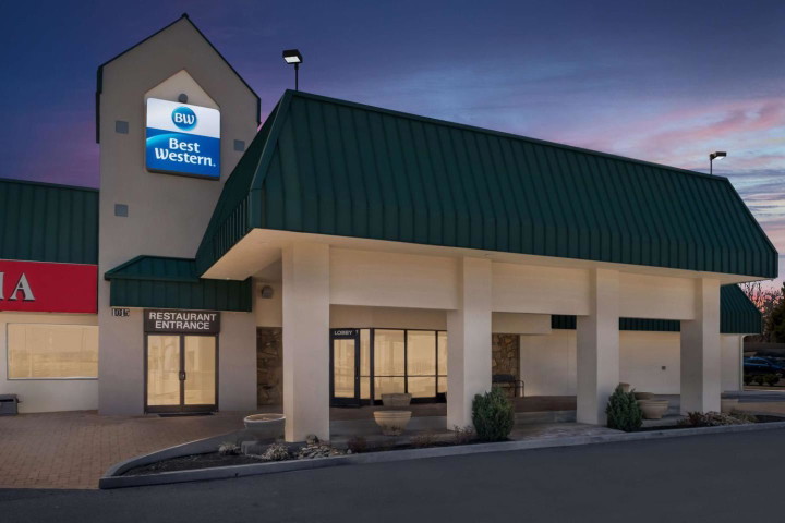 Best Western Newport Inn - Douglas Lake, TN