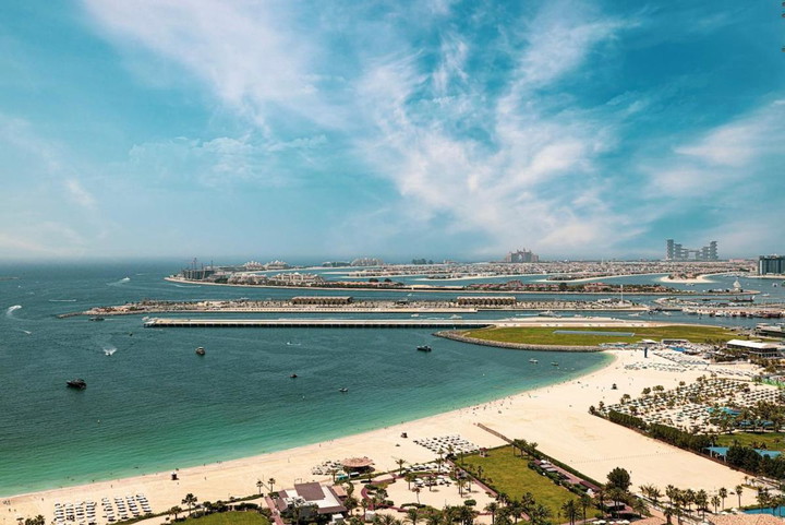 First Class 2br Breathtaking Beach Views - Dubai