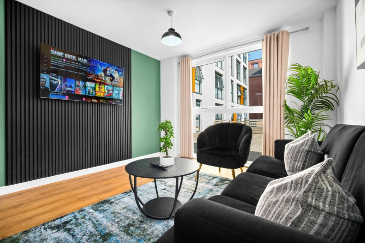 Stylish City Centre Apartment - Sleeps 4 - Netflix - Parking 101h - Birmingham