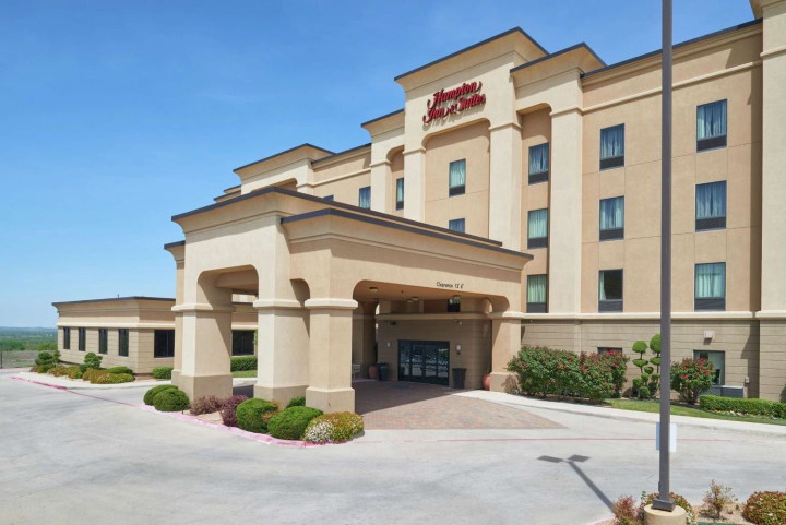Hampton Inn & Suites Decatur - Decatur, TX