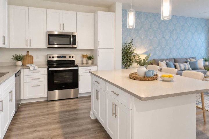 2br Suite Pool, Gym, Games! - Middleburg, FL