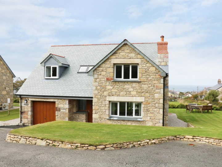 Myles View - Sennen