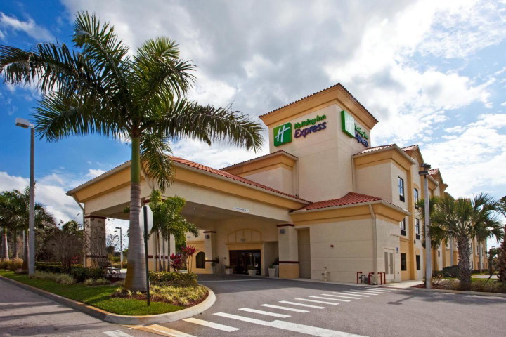 Holiday Inn Express Stuart By Ihg - Stuart, FL