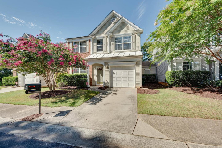 Charlotte Townhome W/ Deck: 18 Mi To Downtown! - Ballantyne - Charlotte