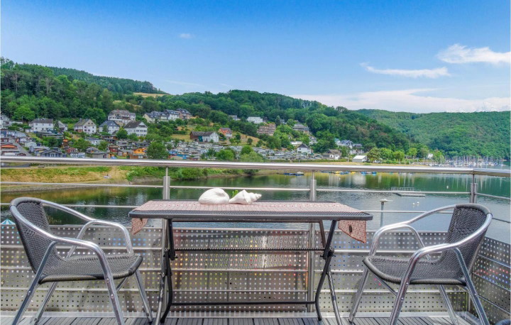 Lovely Apartment In Simmerath With Wifi - Stolberg