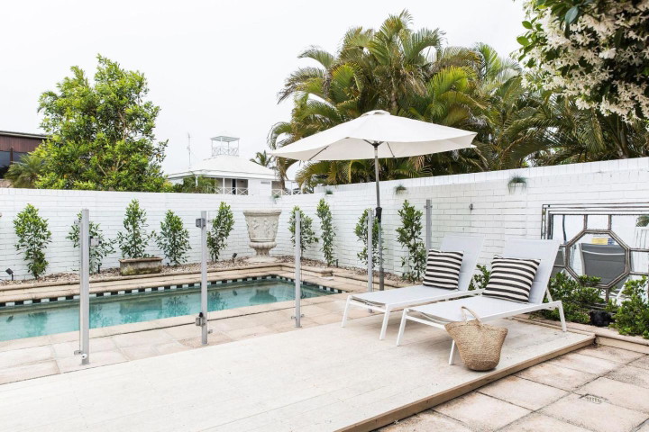 One Marola Is Stylish Privacy In Paradise - Noosa Heads