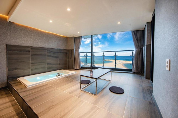 Soakcho Pool View Spa Pool Villa - Pyeongchang-gun