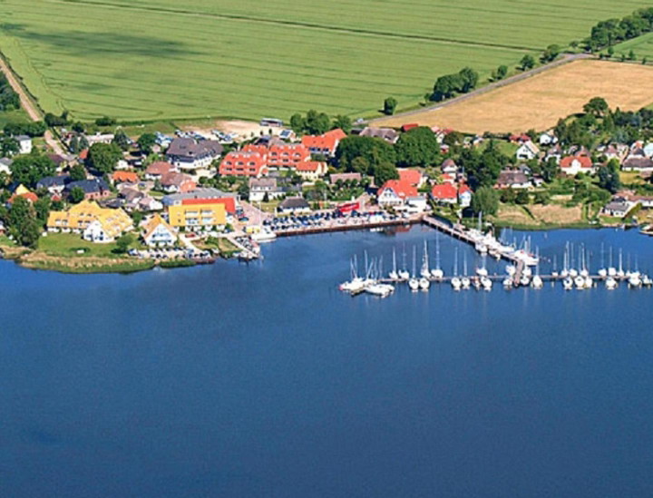 Hotel- & Ferienanlage Kapitäns-häuser Breege - Allemagne