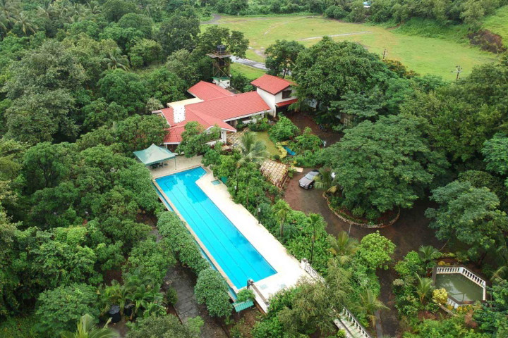 Stayvista's Casa Palmera - 6bhk Pet-friendly Villa With Private Pool - Alibag