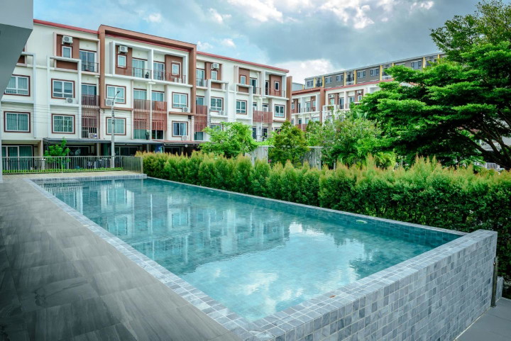 The Connext Homey Airport - 