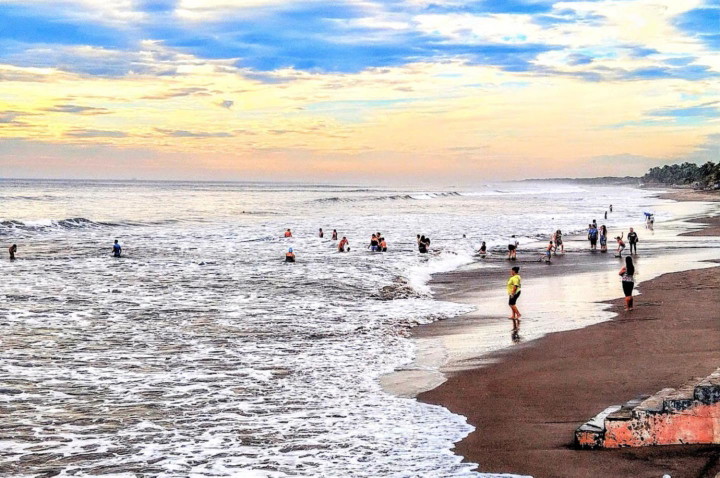 Poneloya Budget Accomodations - Nicaragua